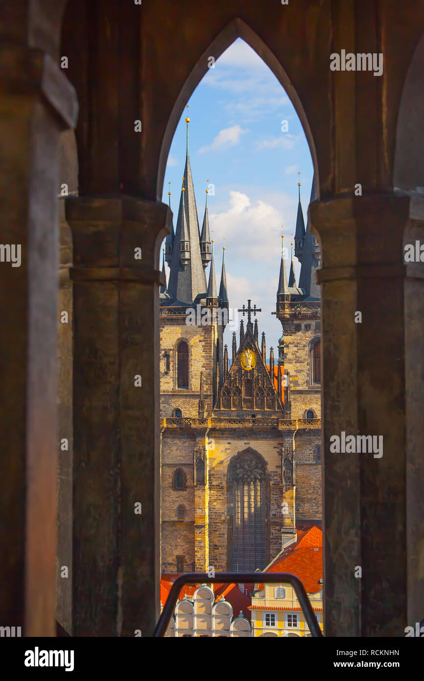 Lancet window cathedral hi-res stock photography and images - Alamy