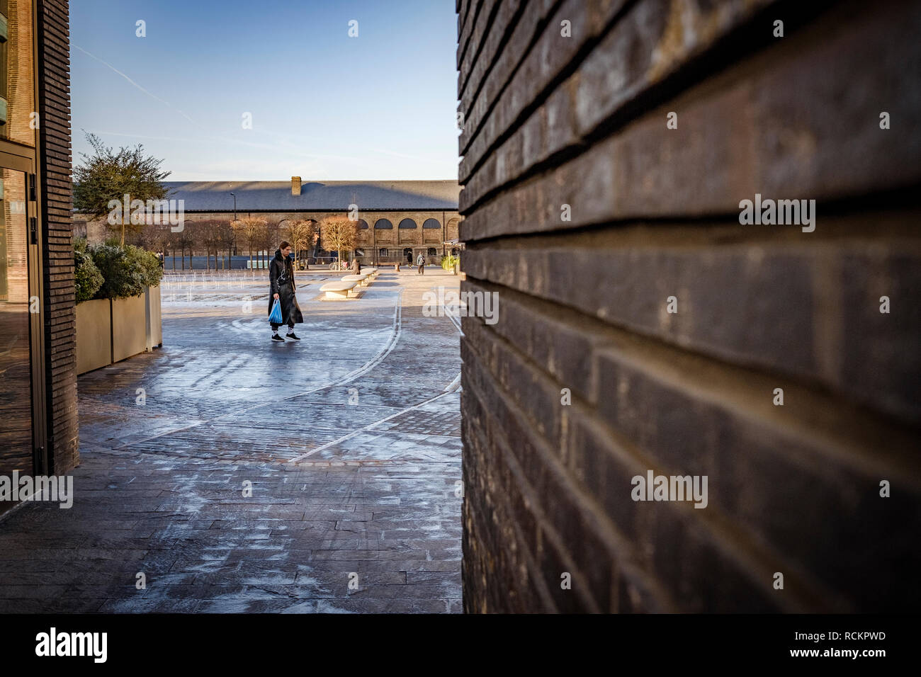 Granary Square, Kings Cross, London, UK Stock Photo - Alamy