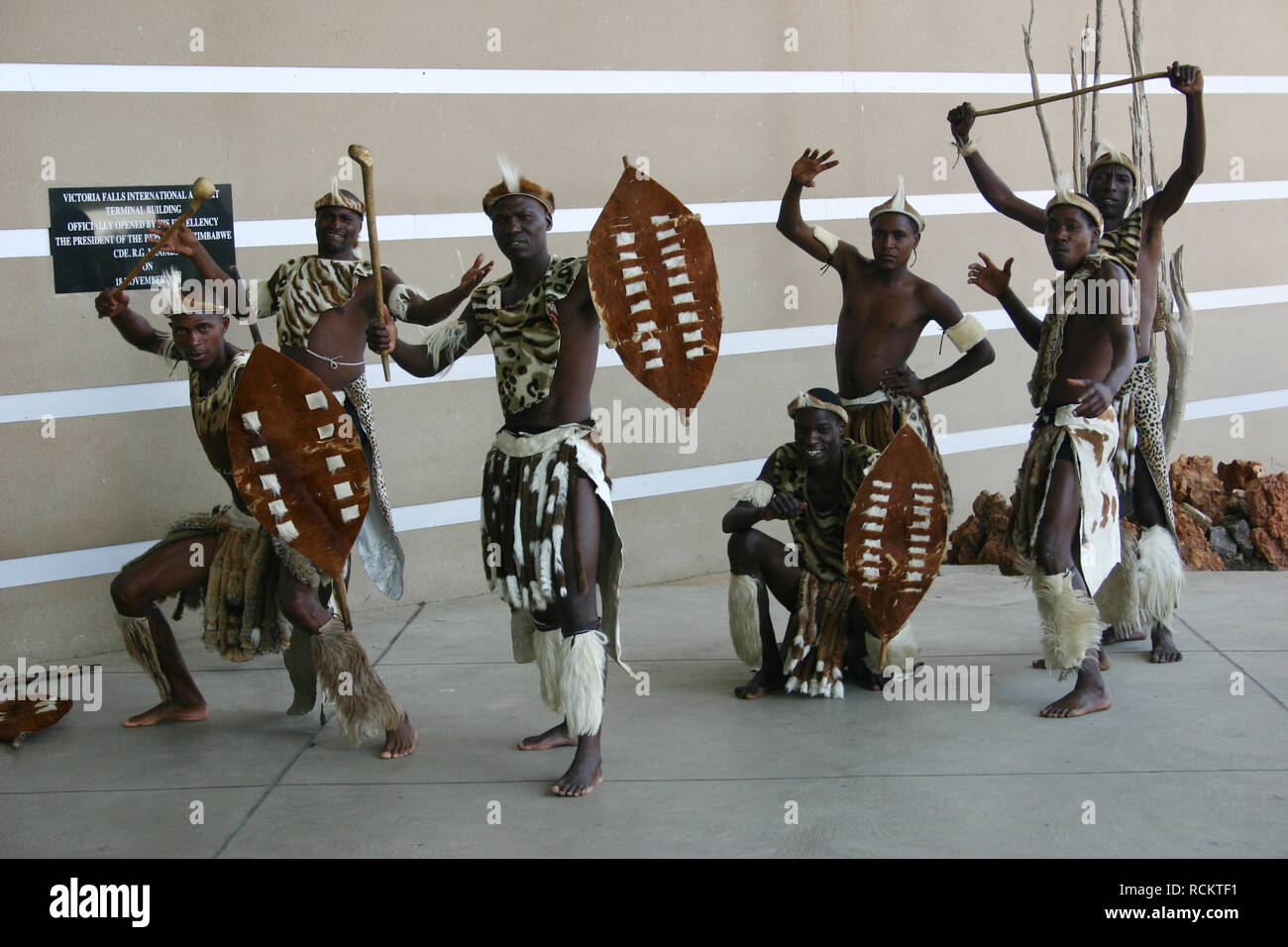 Zulu nation warriors Stock Photo - Alamy