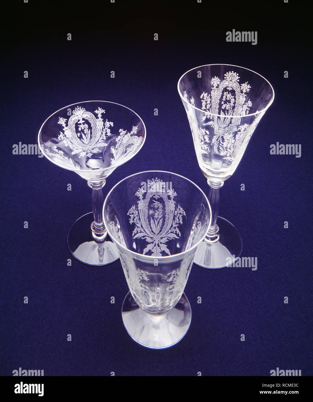 Crystal pattern hi-res stock photography and images - Alamy