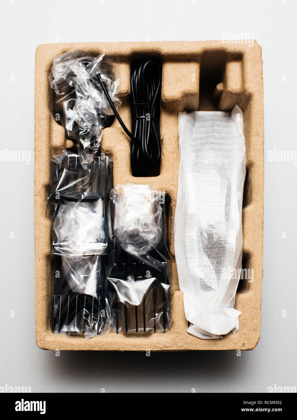 Professional digital clipper in box with all the accesories for home ...