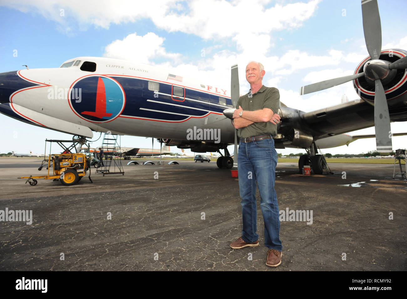 MIAMI, FL - NOVEMBER 17: Captain 'Sully' Sullenberger and Co-pilot Jeff ...
