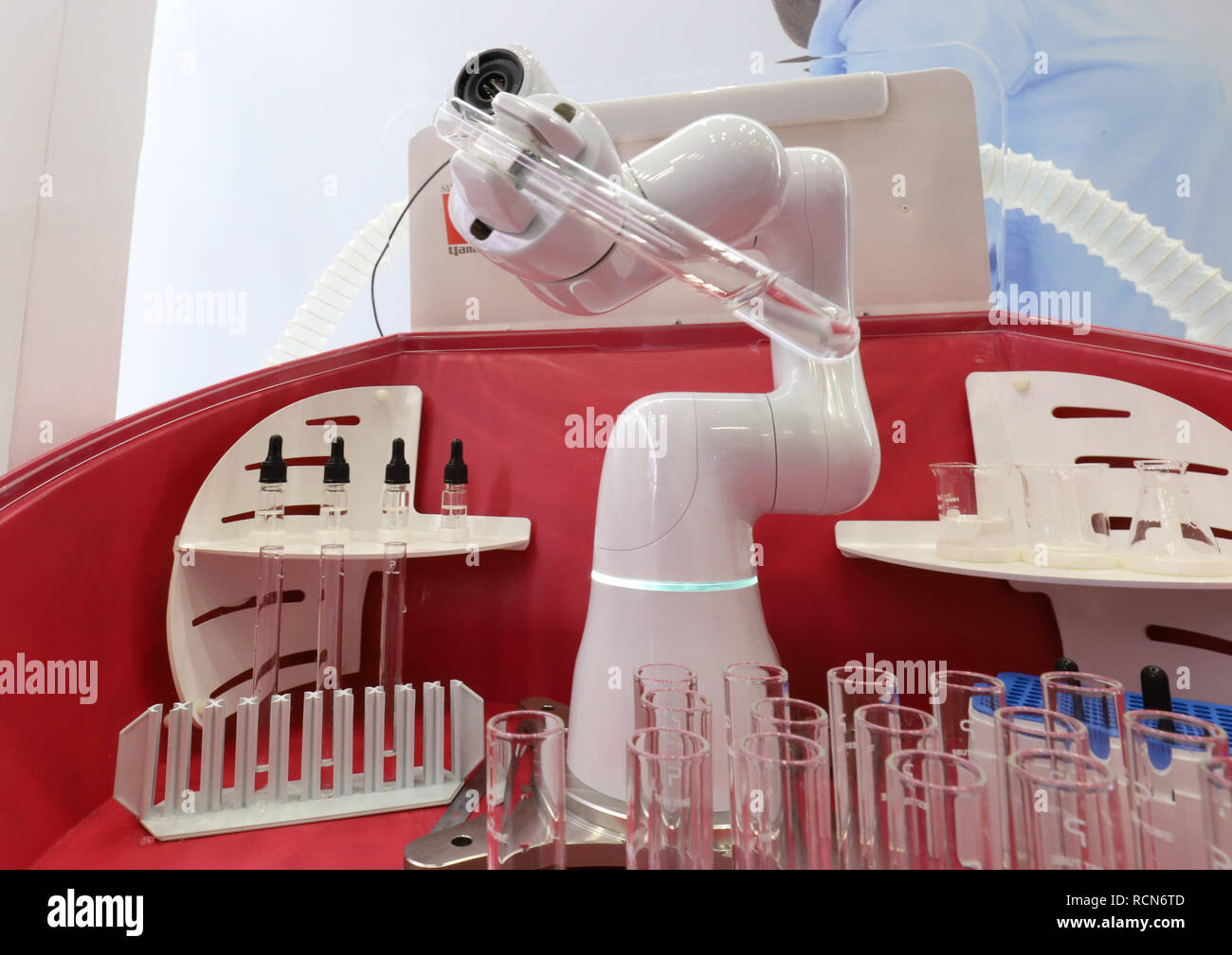 Denso factory hi-res stock photography and images - Alamy