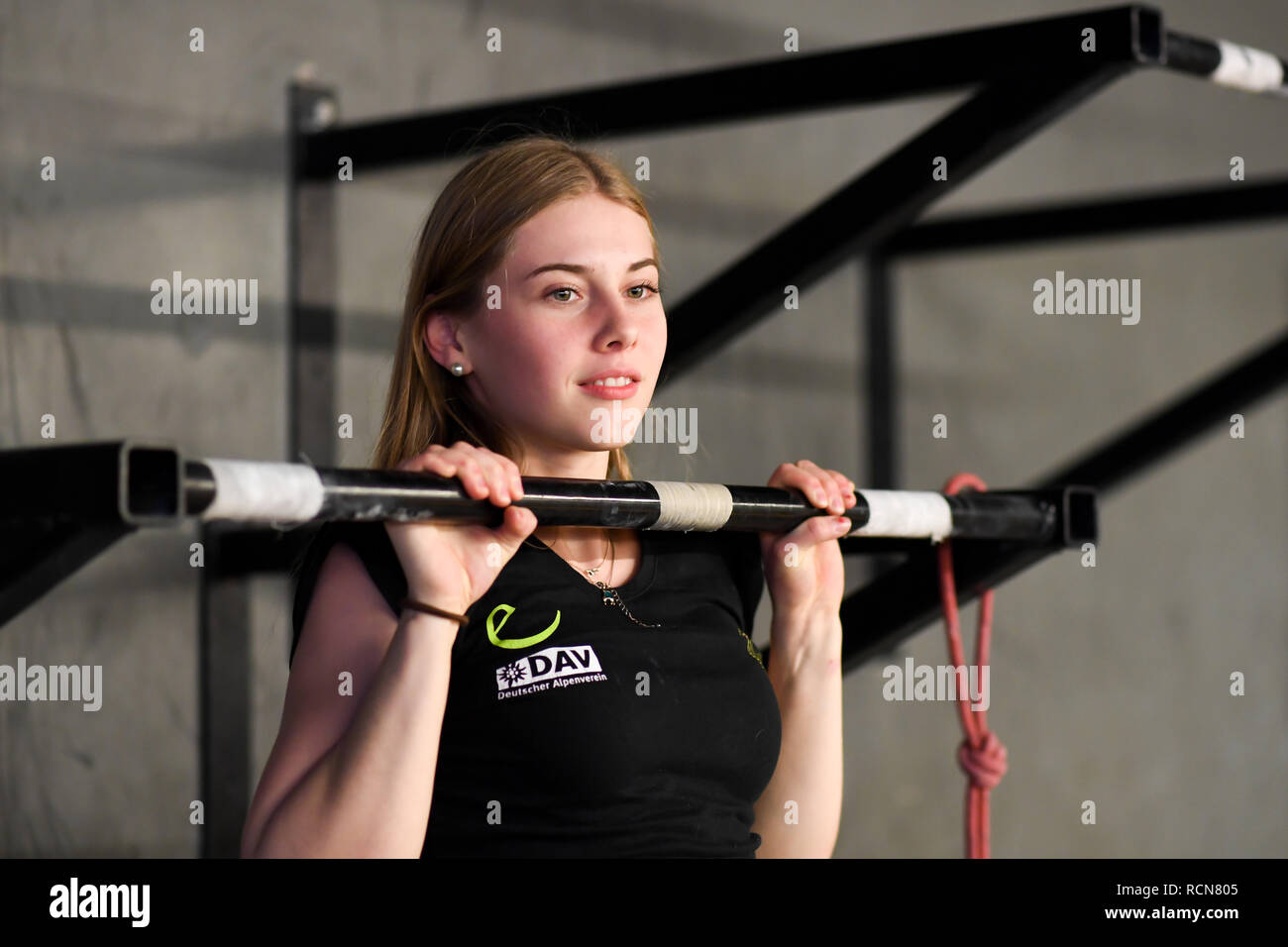 Hannah meul climbing hi-res stock photography and images - Alamy