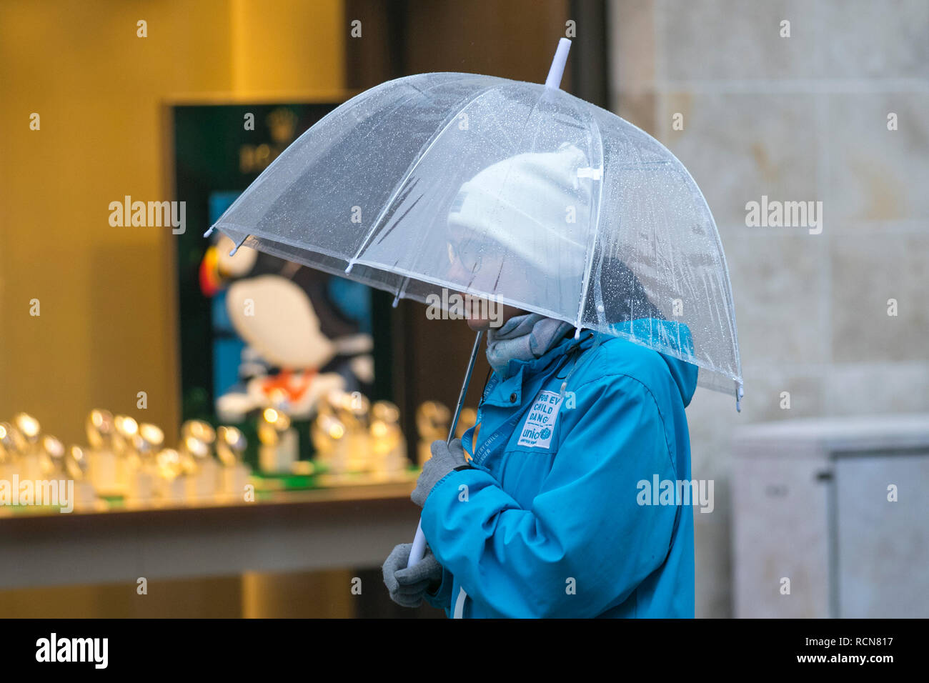 Preston, Lancashire, 16th Jan 2019. UK Weather. Wet & windy start to ...