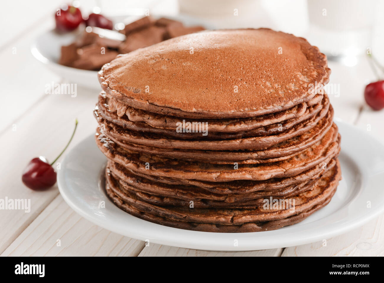 Huge pancakes hi-res stock photography and images - Alamy