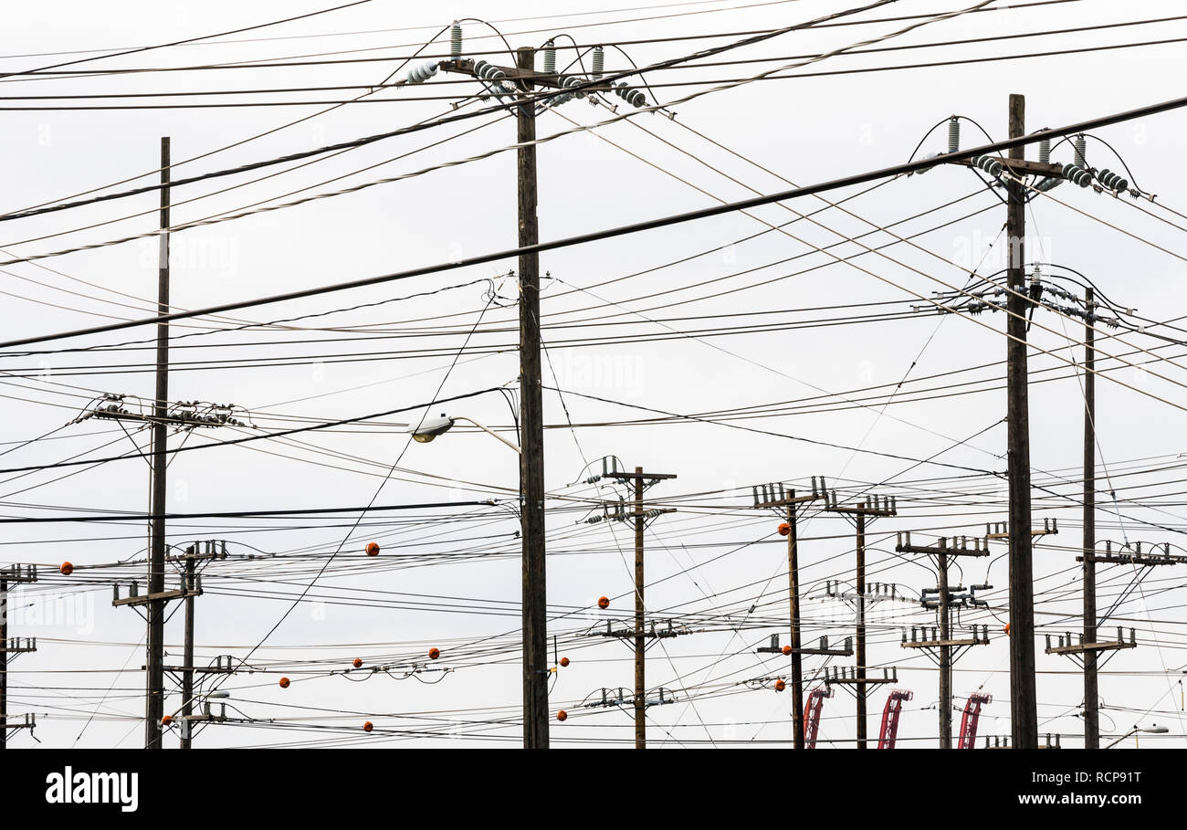 Power Lines Poles Stock Photos & Power Lines Poles Stock Images - Alamy