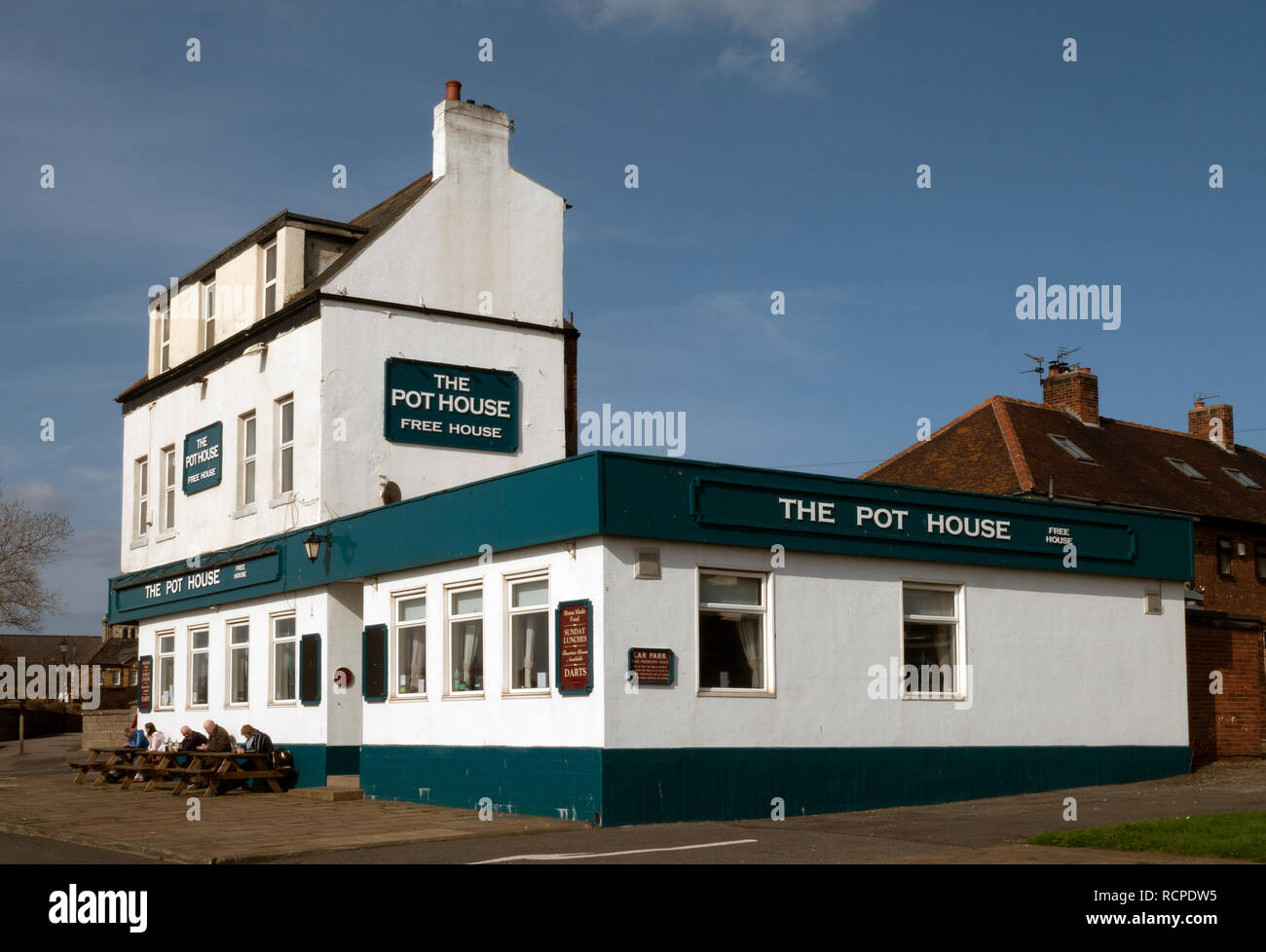 Pot house hi-res stock photography and images - Alamy