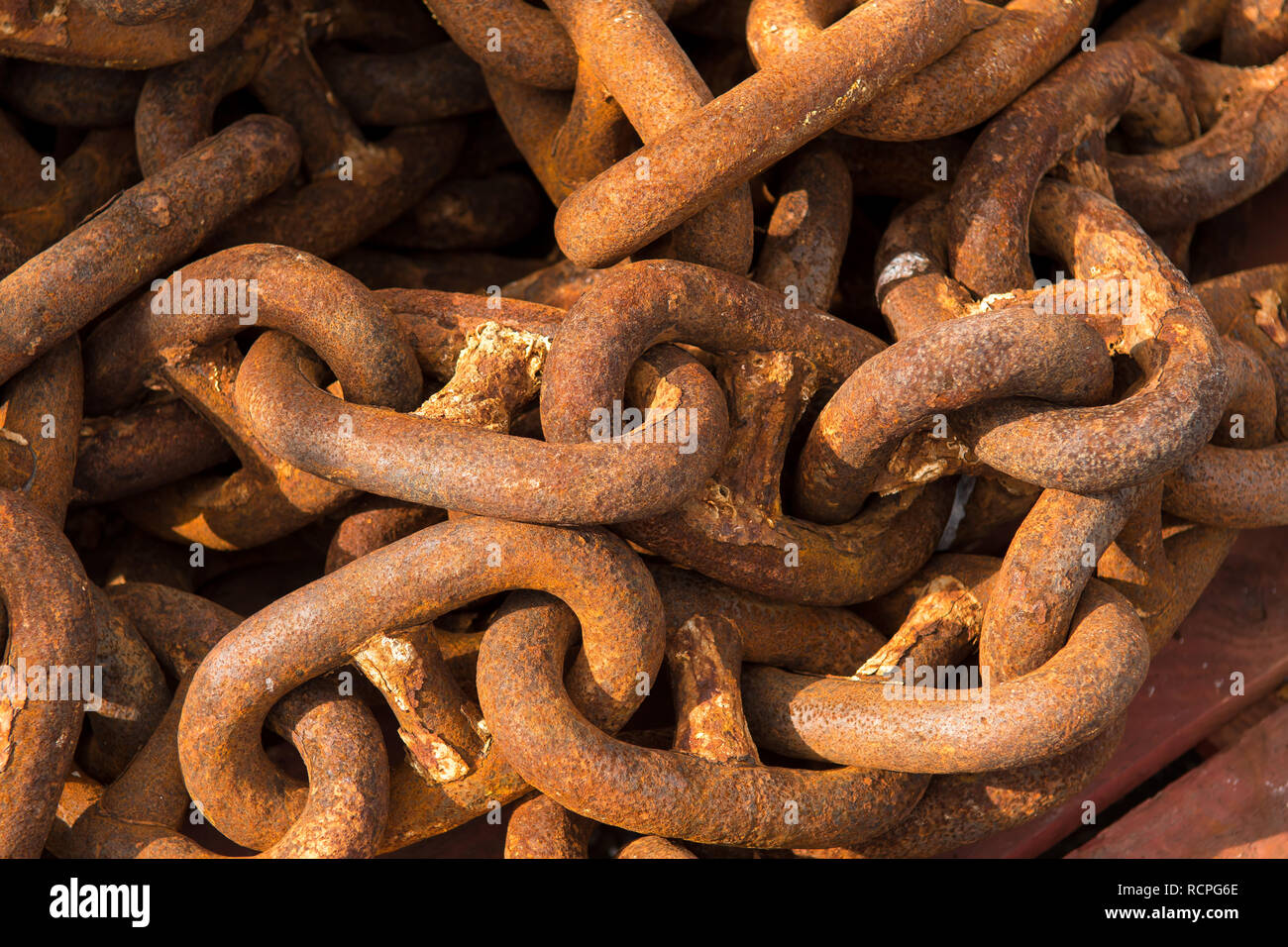 Corrosion damage to chain hi-res stock photography and images - Alamy