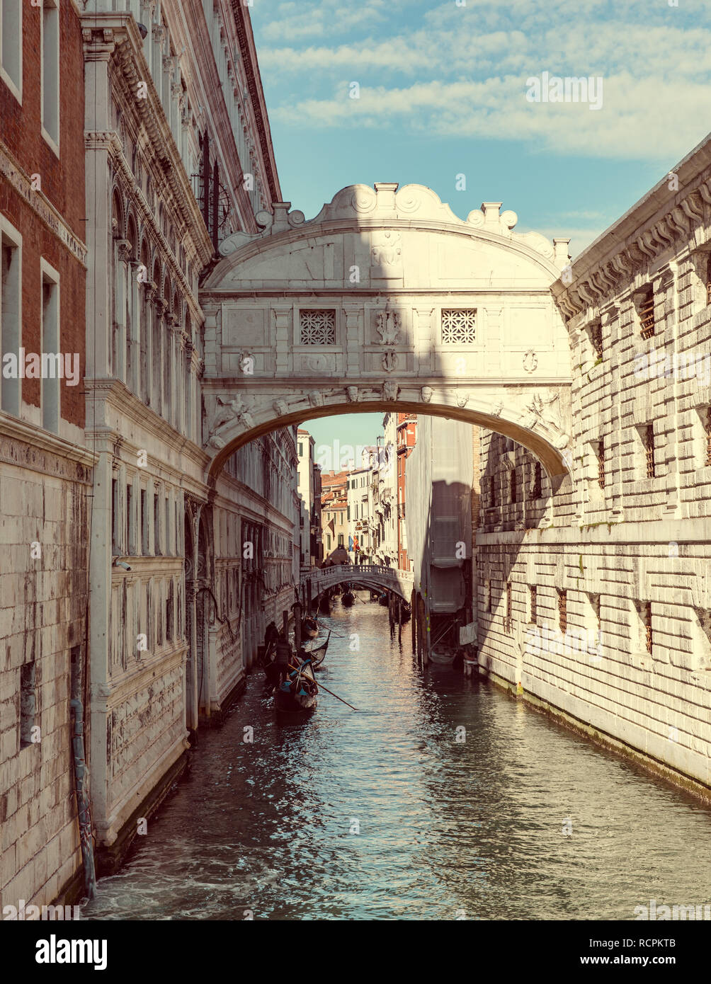 View of the Bridge of Sighs (Ponte dei Sospiri) and the Rio de Palazzo ...