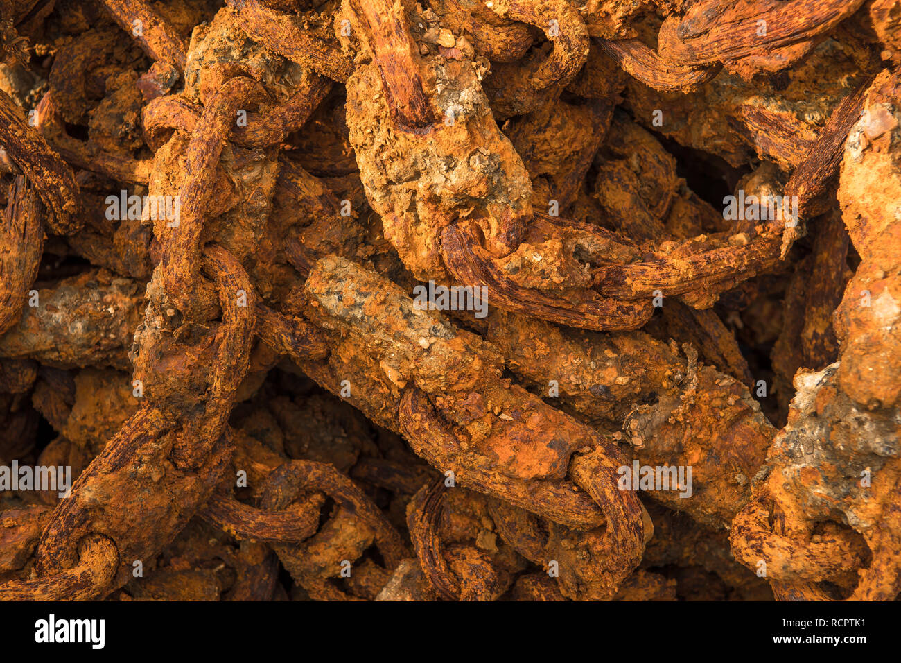 Corrosion damage to chain hi-res stock photography and images - Alamy
