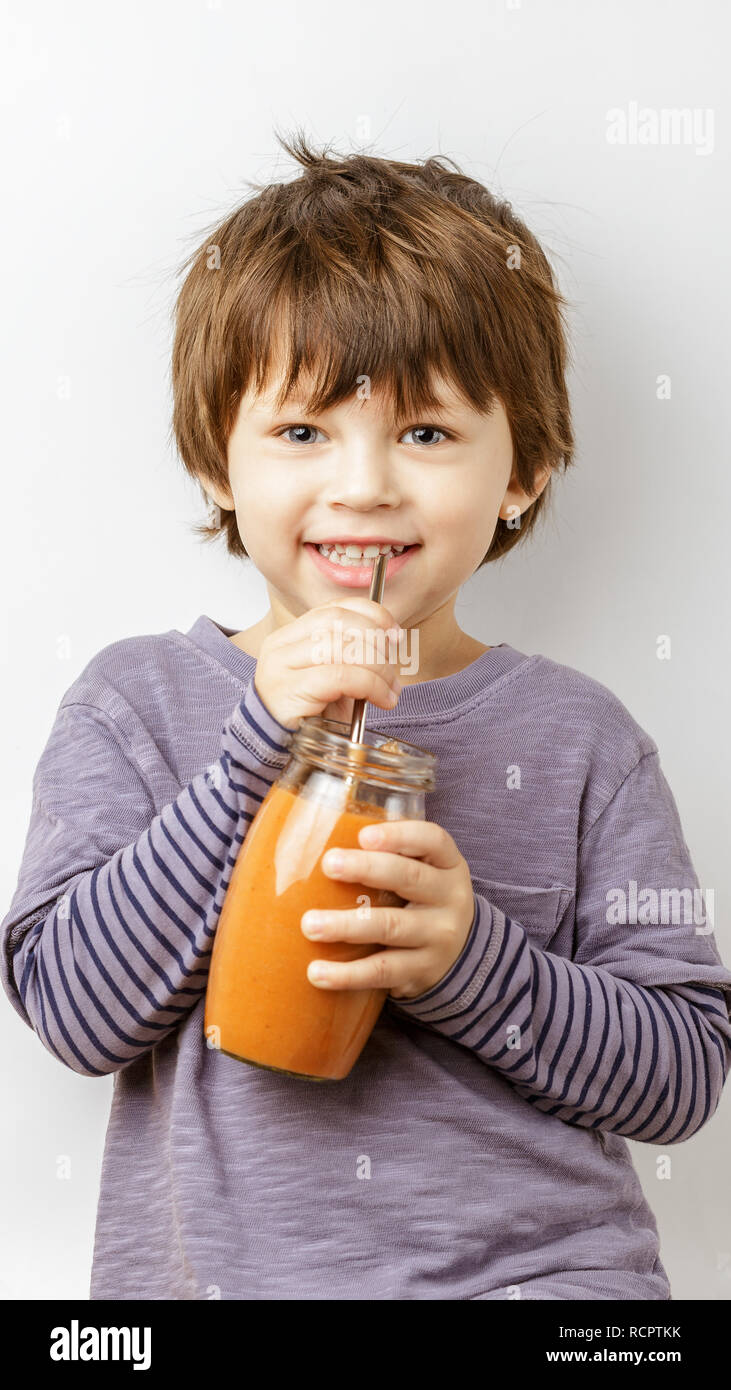 Reusable straw child hi-res stock photography and images - Alamy