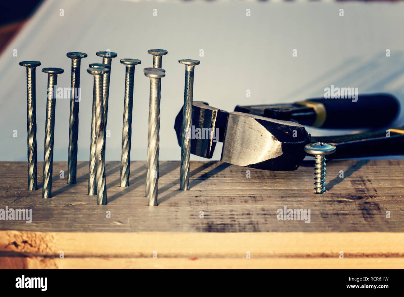 Hammer nail workbench hi-res stock photography and images - Alamy