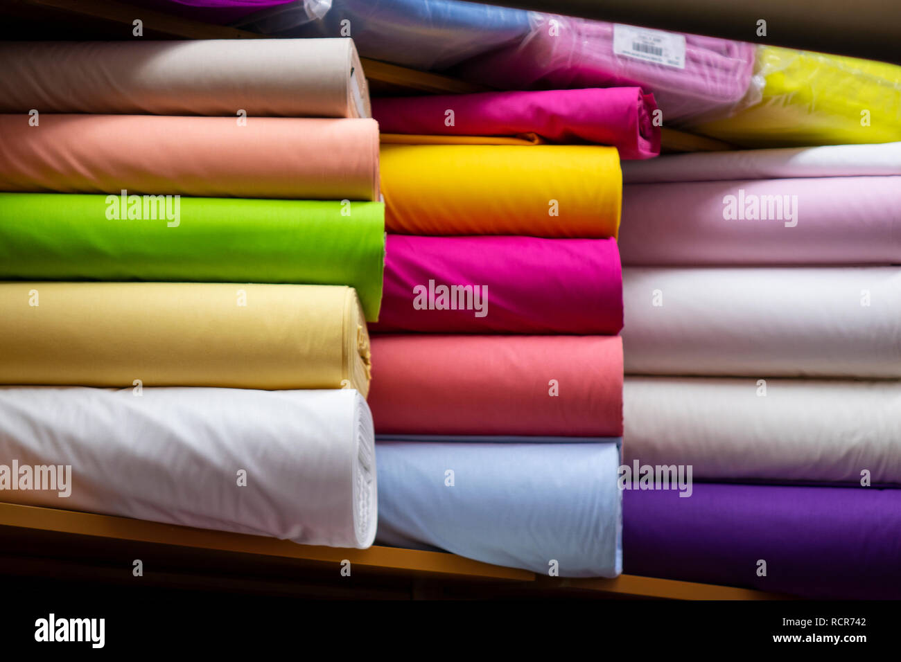 Fabric rolls hi-res stock photography and images - Alamy