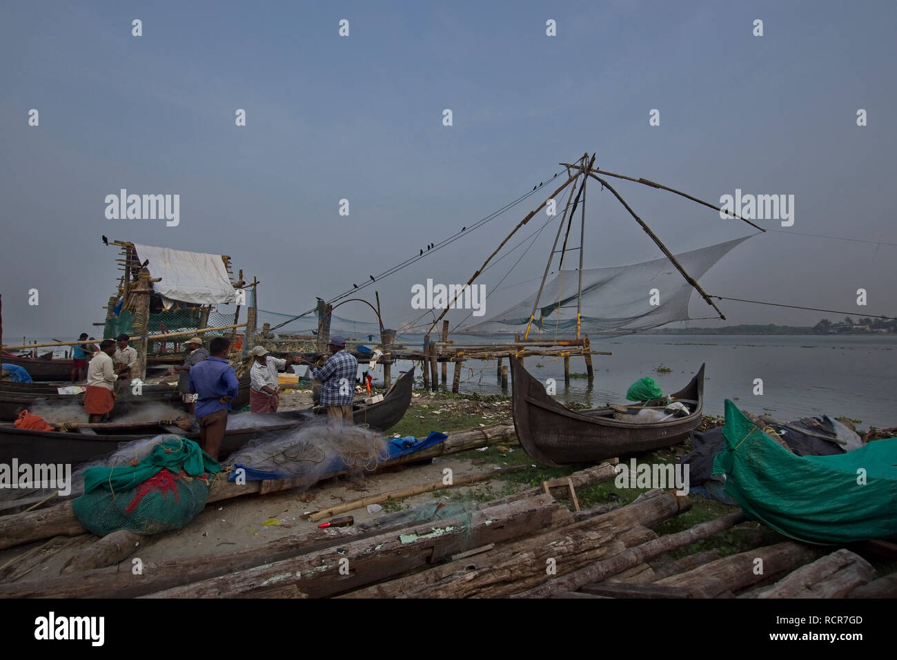 Fishing harbour at Cochin, Kerala, India 2018 Stock Photo - Alamy