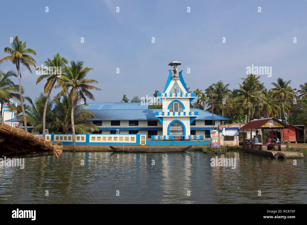 Views from house boat trip along Kerala Backwaters Stock Photo - Alamy
