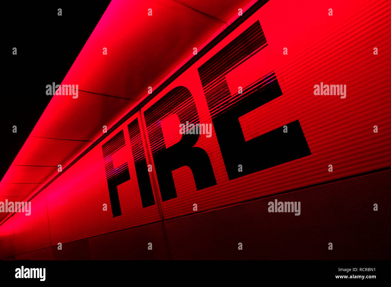 Fire sign hi-res stock photography and images - Alamy