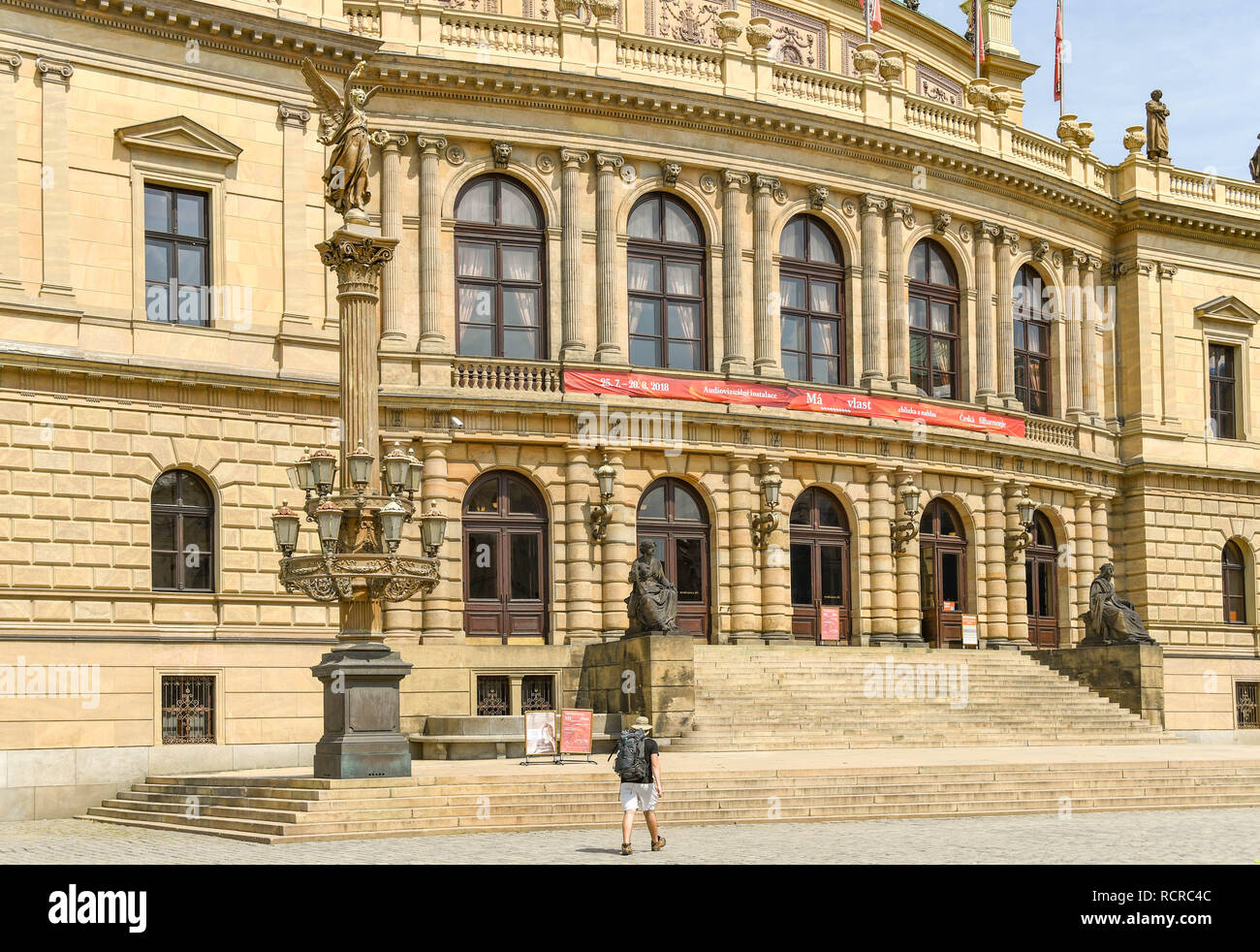 Front facade concert hall hi-res stock photography and images - Alamy