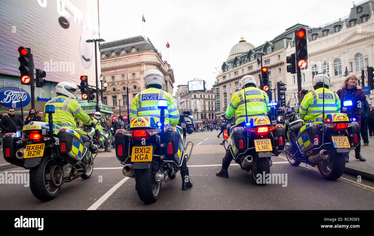 Traffic control police hi-res stock photography and images - Alamy