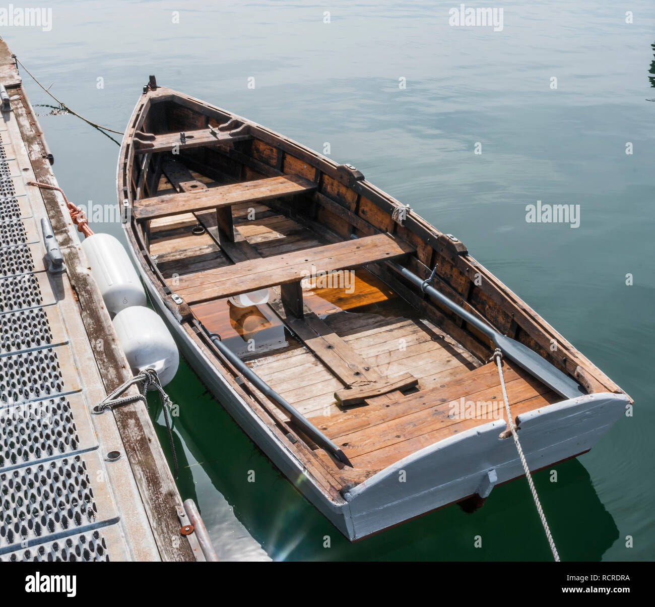 Clam boat hi-res stock photography and images - Alamy