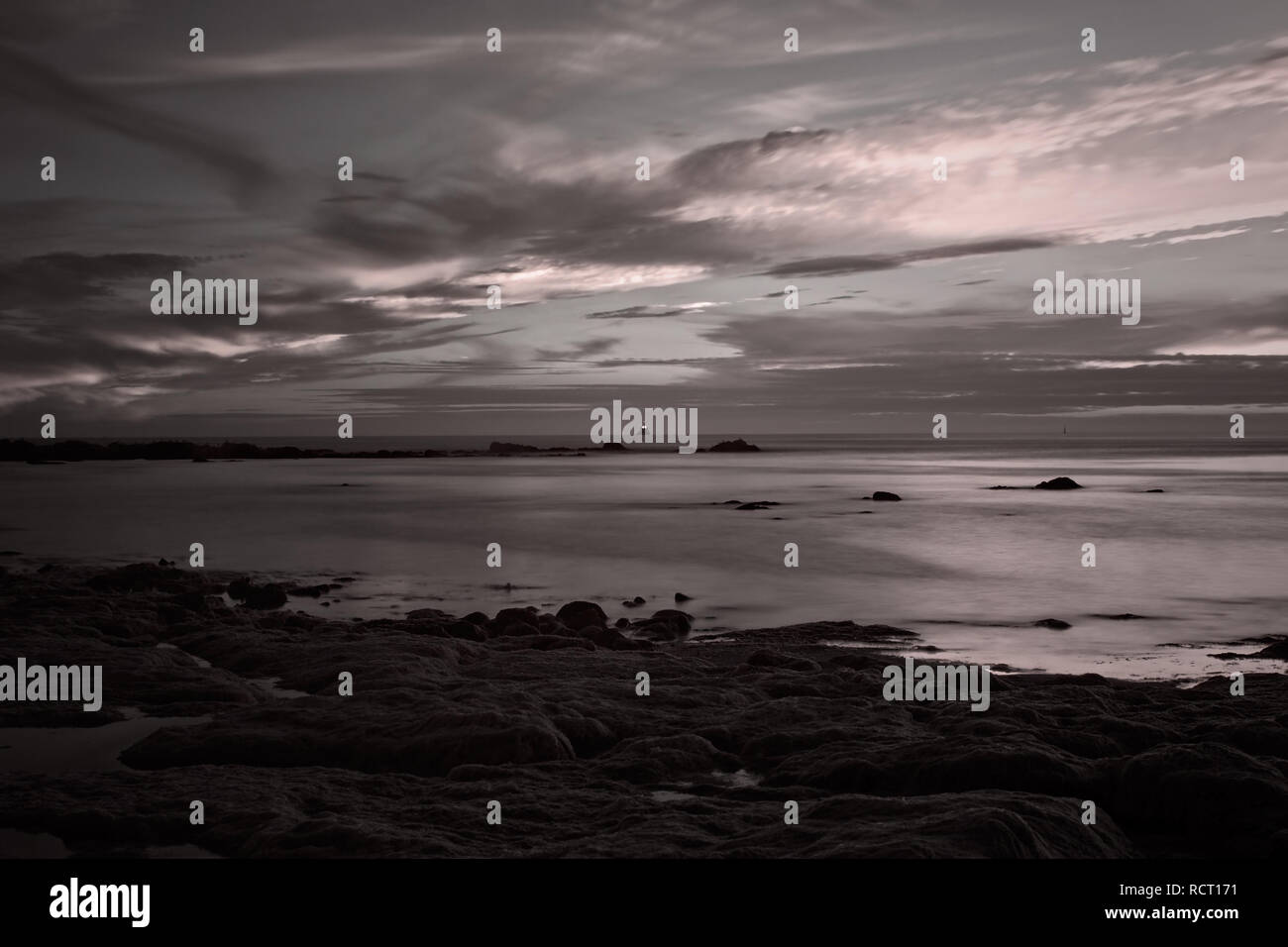 Long wave infrared hi-res stock photography and images - Alamy