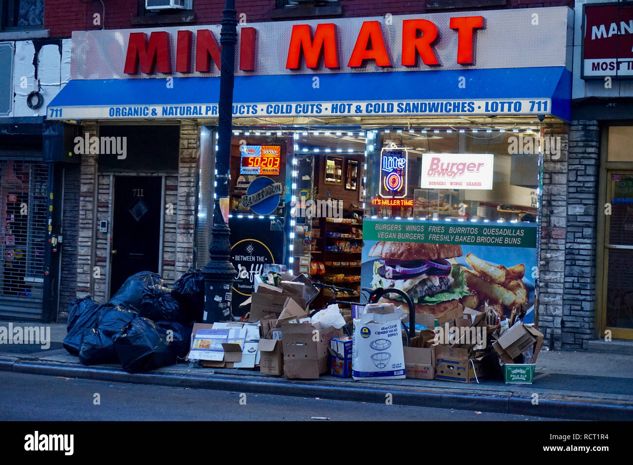 Garbage sidewalk sign hi-res stock photography and images - Alamy