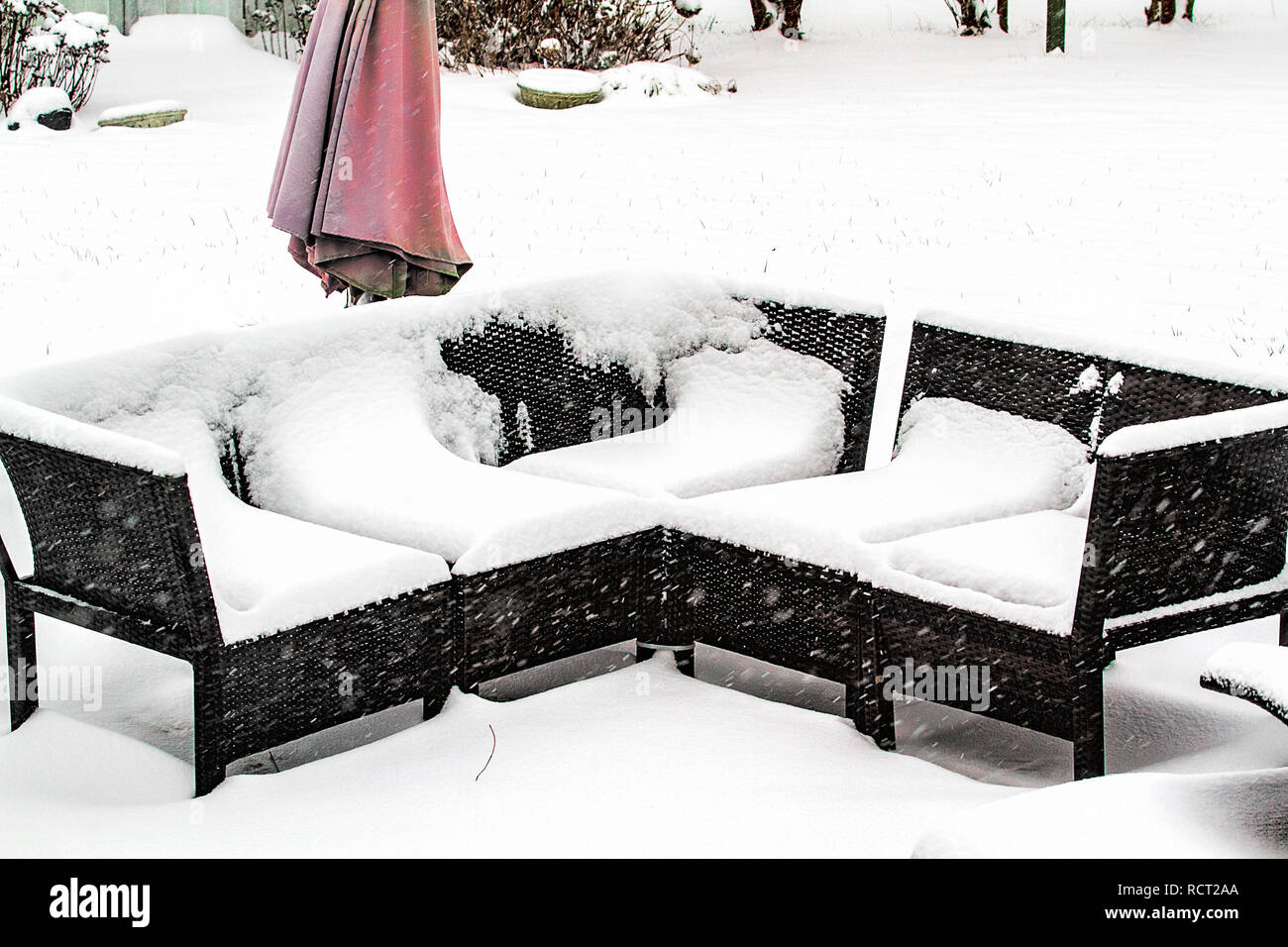 Covered seating area hi-res stock photography and images - Alamy
