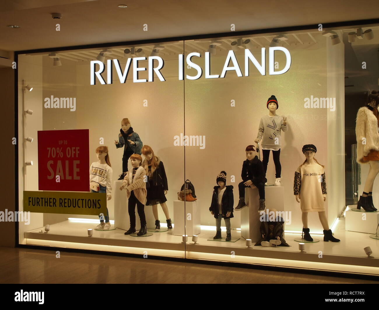 River Island store in Milton Keynes shopping centre Stock Photo - Alamy