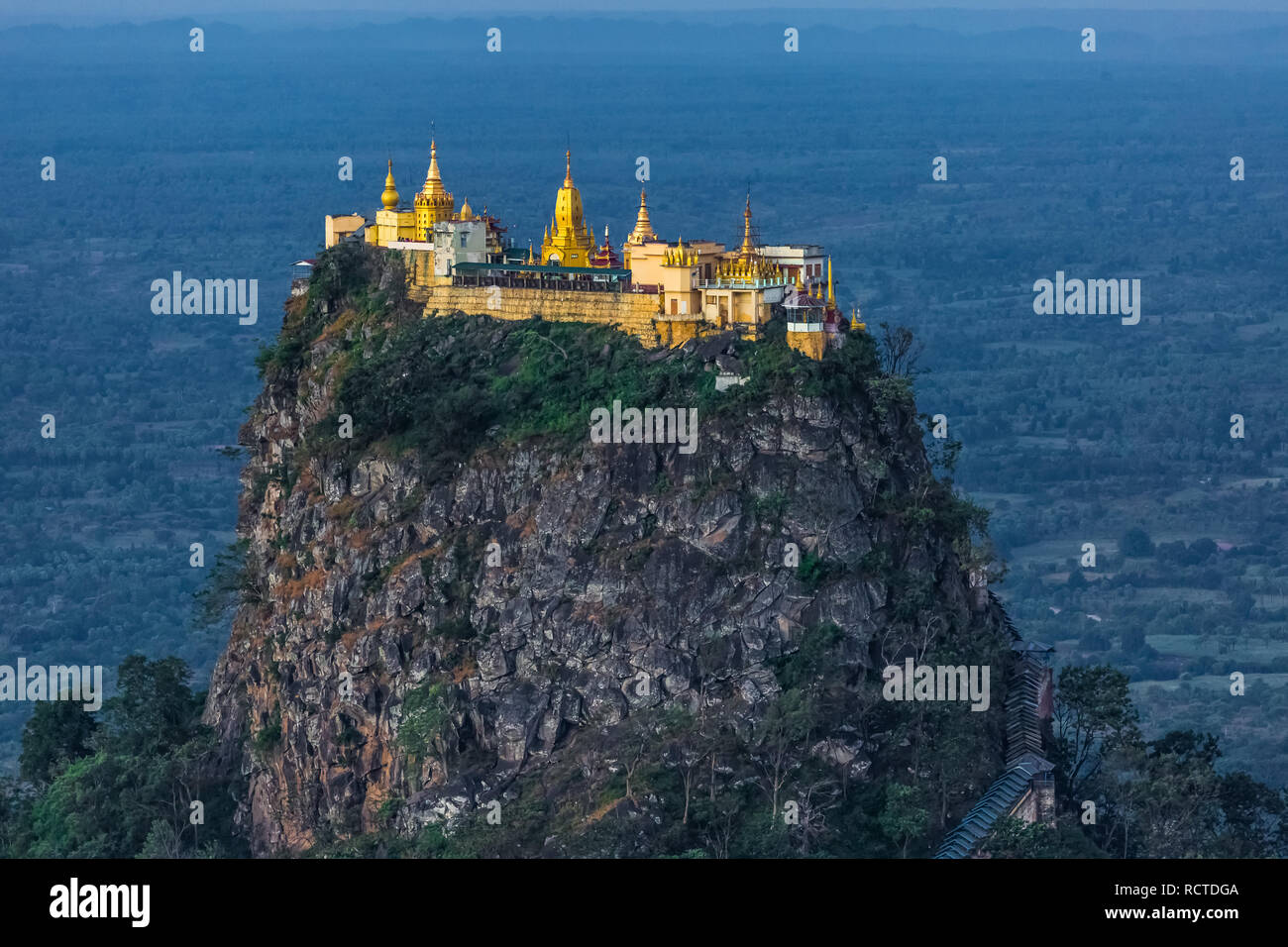 Asian sacred places hi-res stock photography and images - Alamy