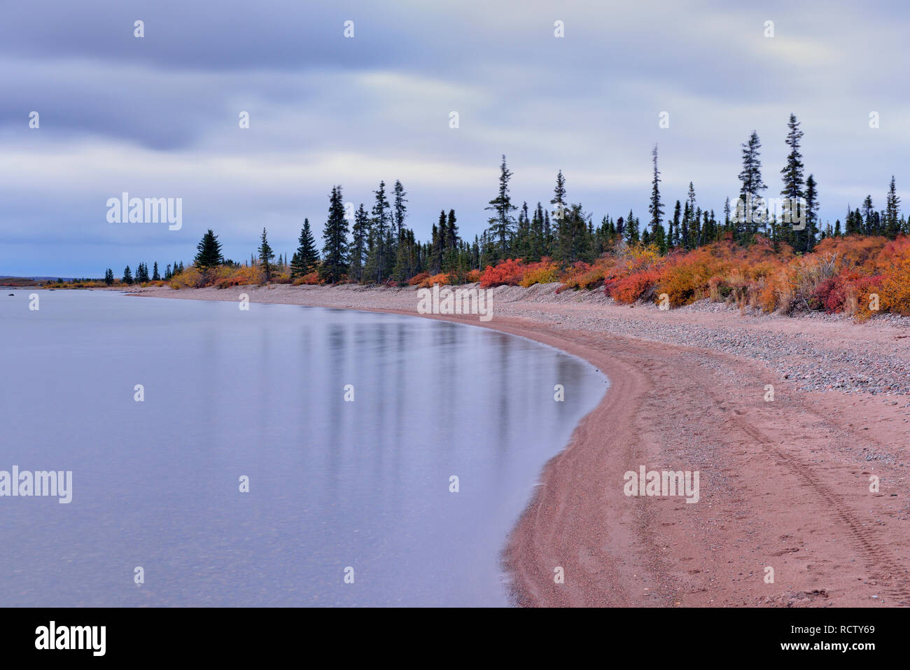 Ennadai lake hi-res stock photography and images - Alamy