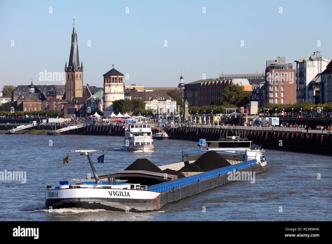 Old freighter ships hi-res stock photography and images - Alamy