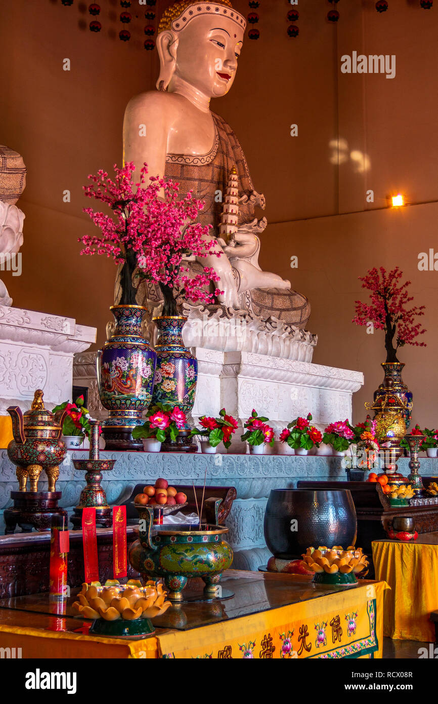 The interior and scenery of the Buddhist Temple of Hua Yan or Huayan in ...