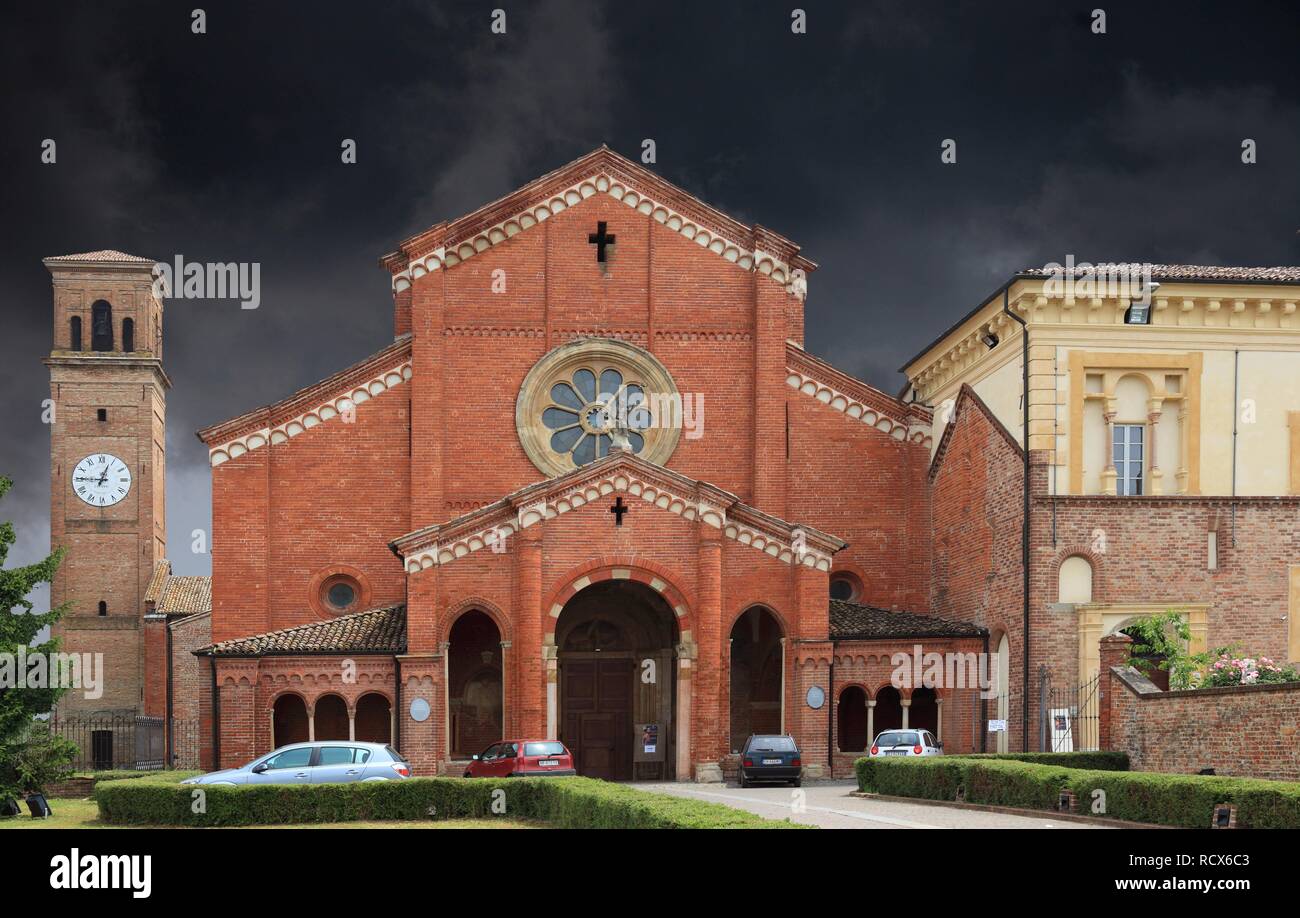 Chiaravalle abbey hi-res stock photography and images - Alamy
