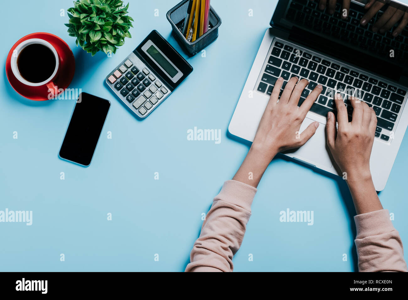 Woman using computer analyze hi-res stock photography and images - Alamy