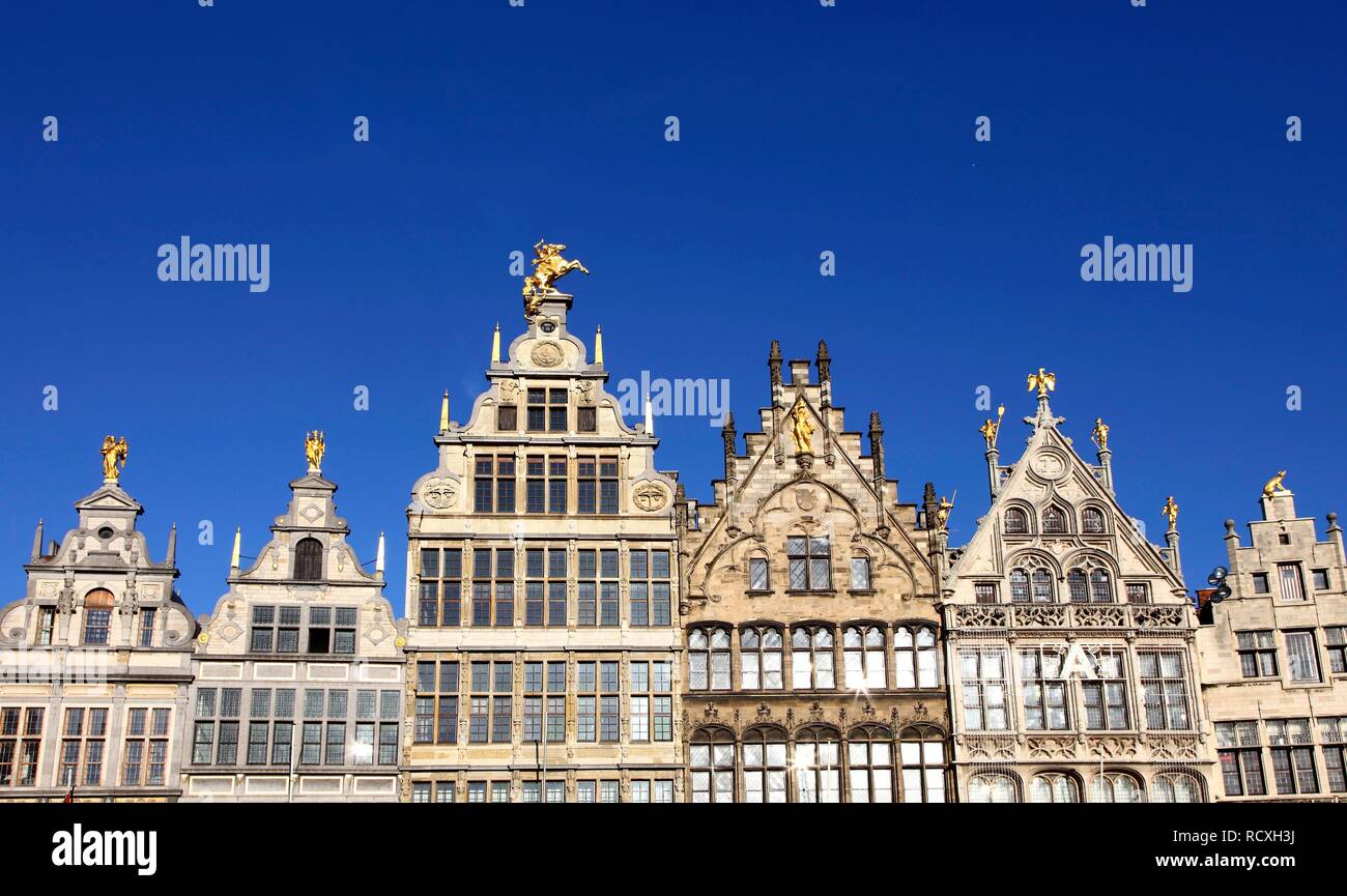 Ornate facades hi-res stock photography and images - Alamy