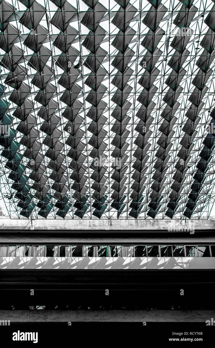 India habitat centre hi-res stock photography and images - Alamy
