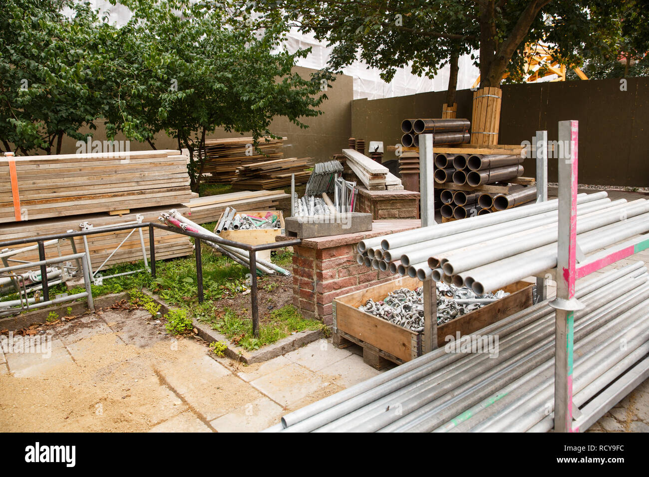 Log built construction hi-res stock photography and images - Alamy