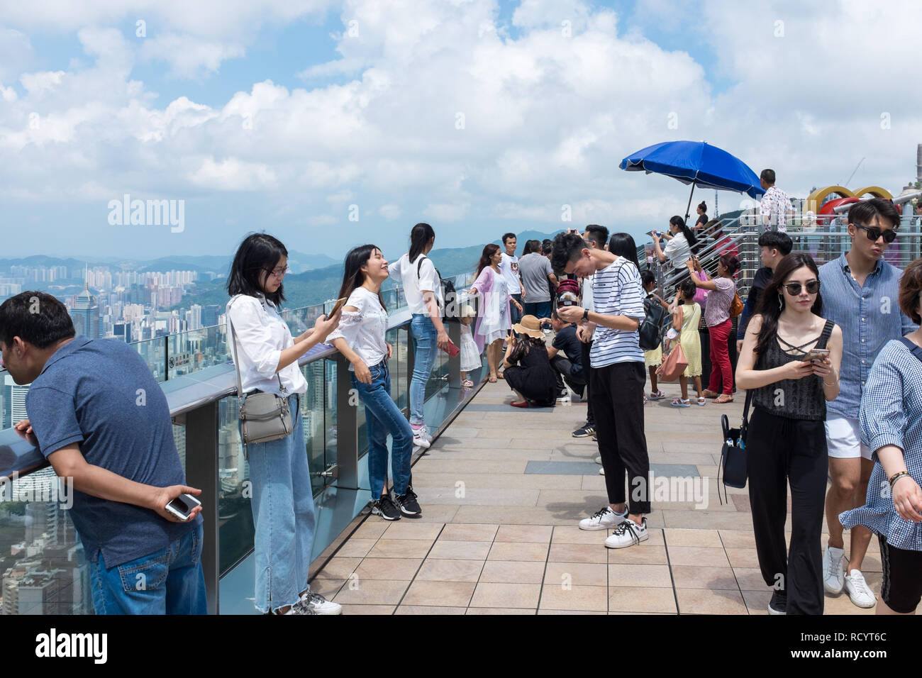 Viewing hong kong hi-res stock photography and images - Alamy