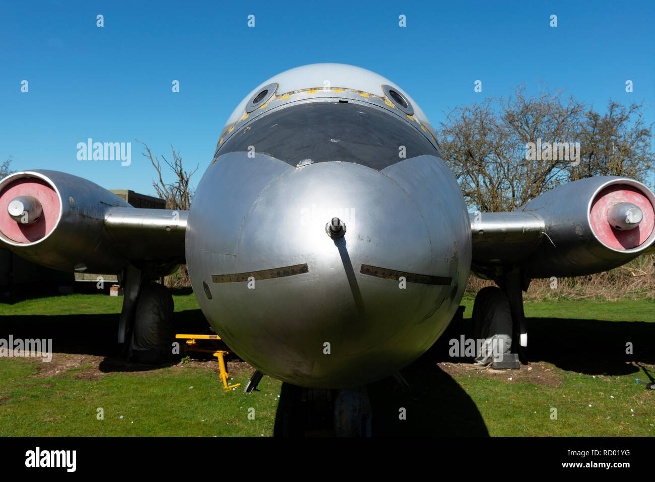 Canberra cold war era aircraft hi-res stock photography and images - Alamy