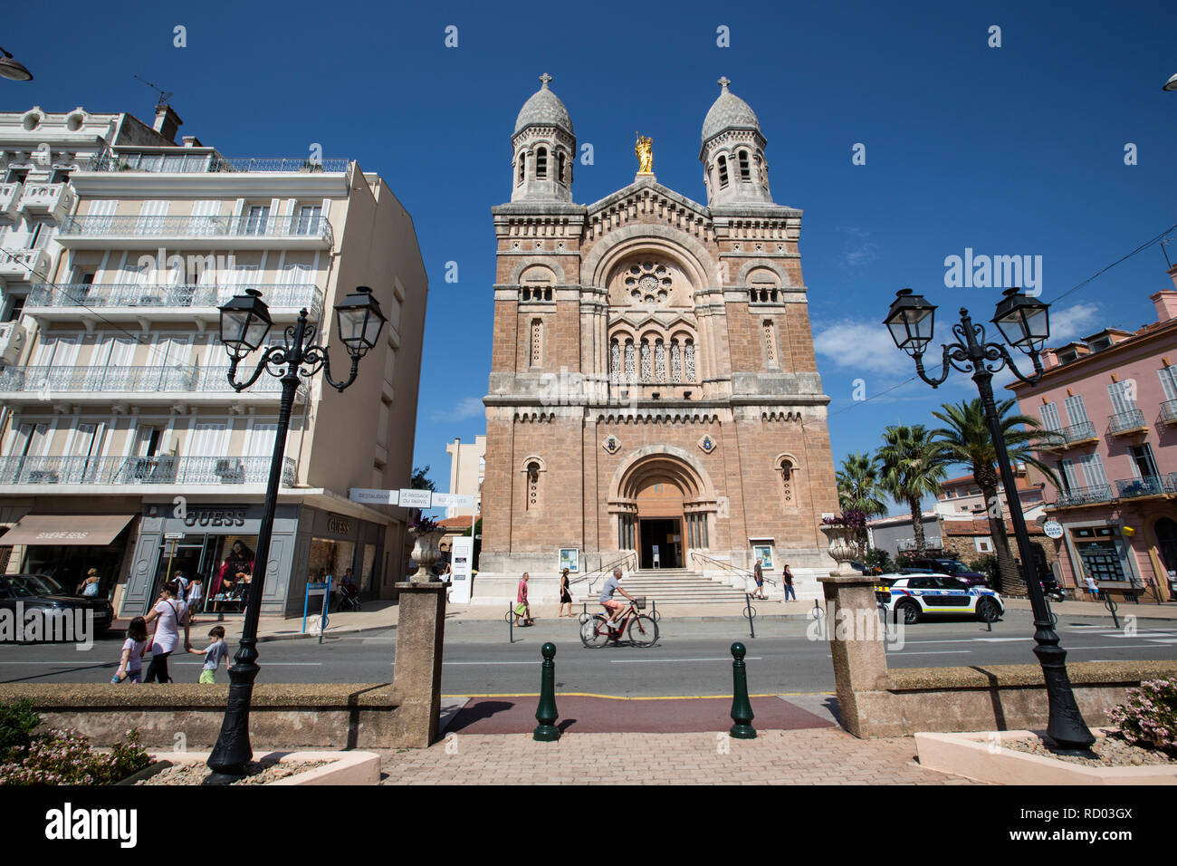 Saint raphael france beach hi-res stock photography and images - Alamy