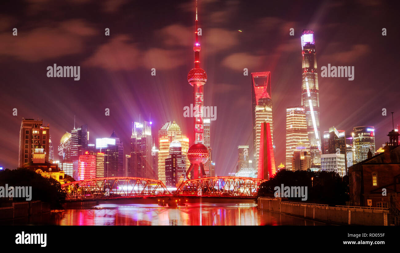 Shanghai, China - 4 Oct 2018: Long October vacation day of the long ...