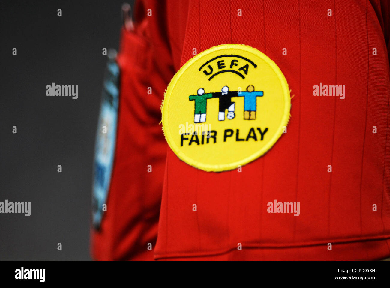 Play logo hi-res stock photography and images - Alamy