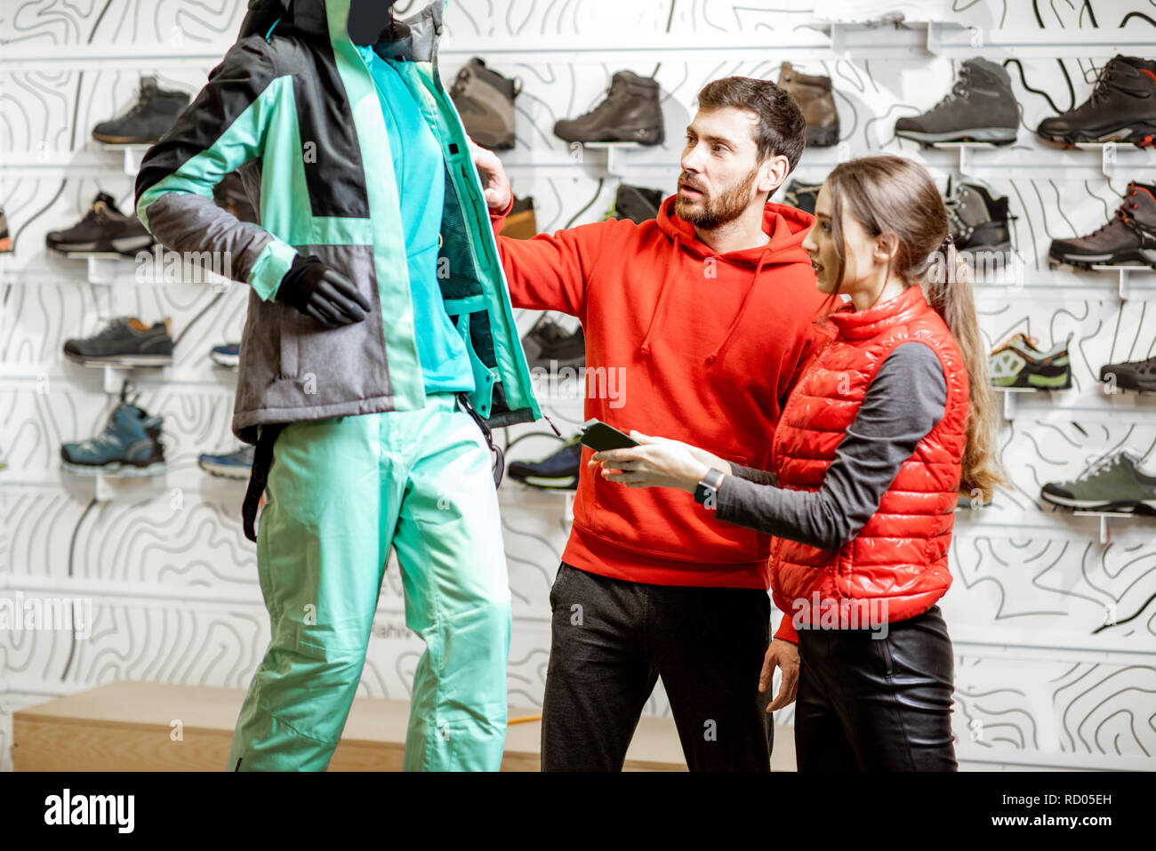 Sports clothes shop hi-res stock photography and images - Alamy