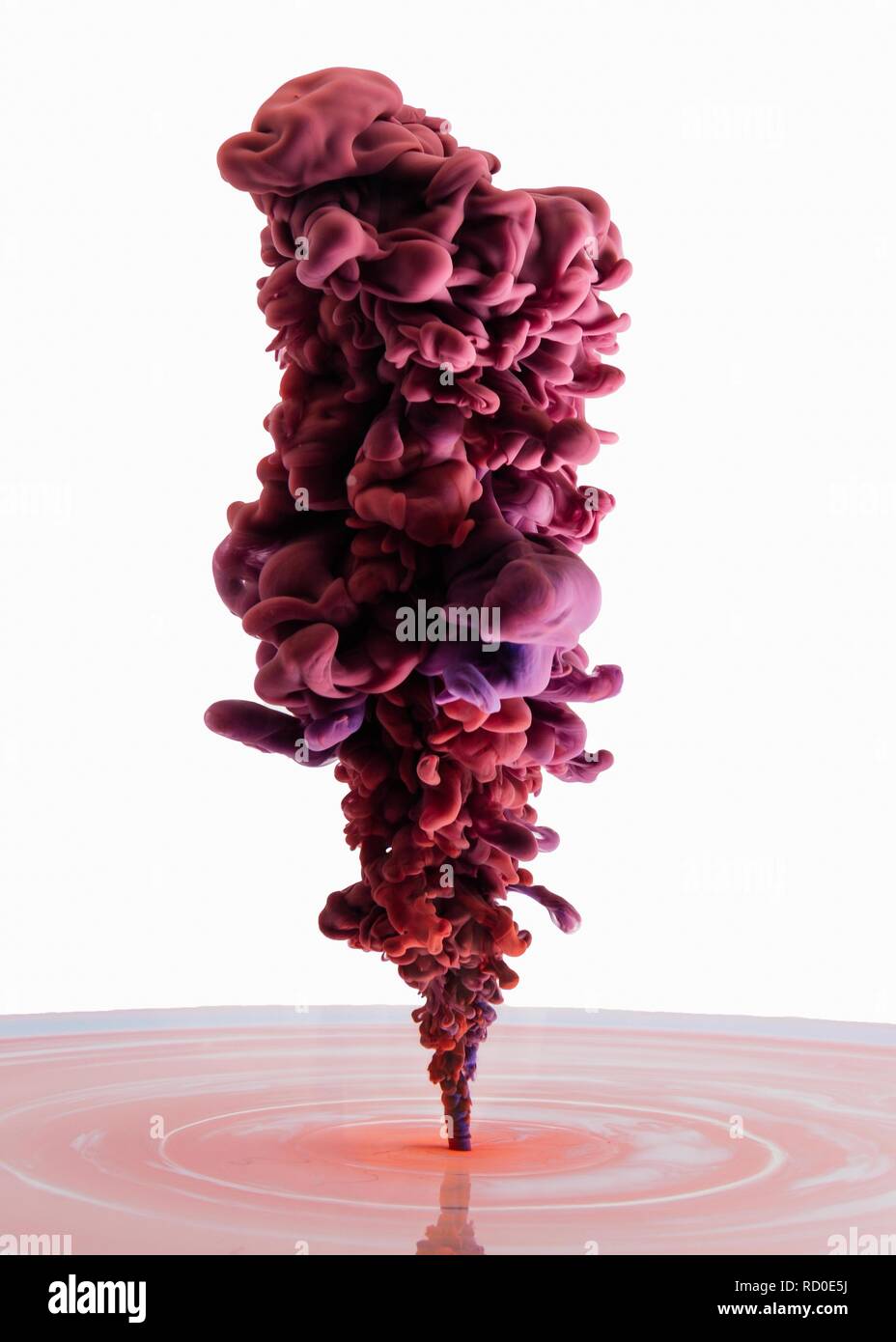 Abstract red liquid pattern Stock Photo - Alamy