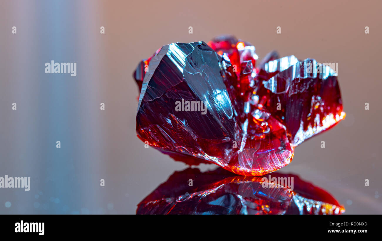Red crystal hi-res stock photography and images - Alamy