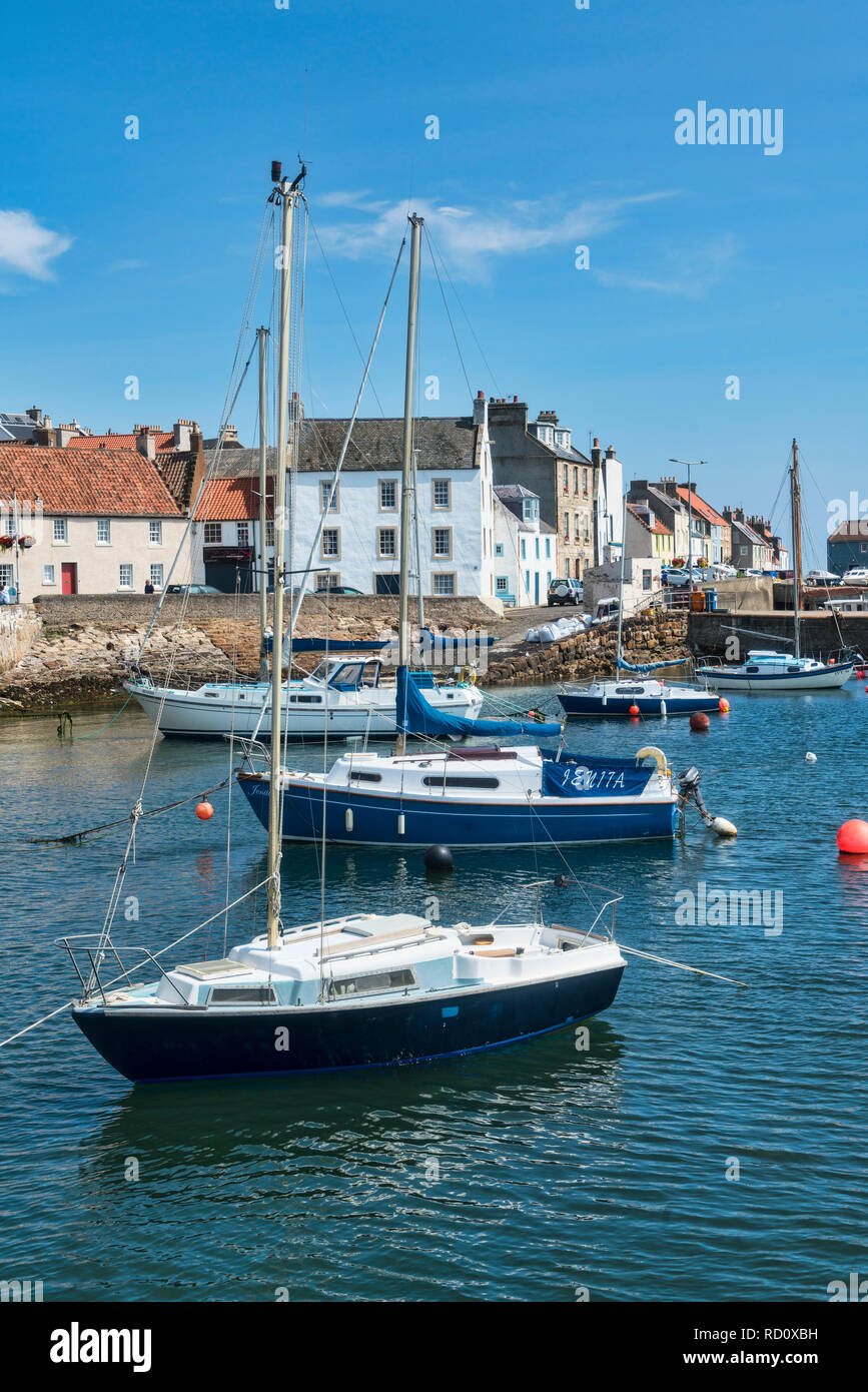 St monans harbour and seafront hi-res stock photography and images - Alamy