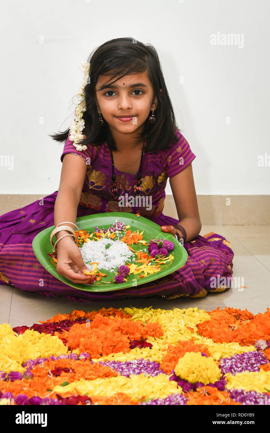 Onam harvest festival hi-res stock photography and images - Alamy