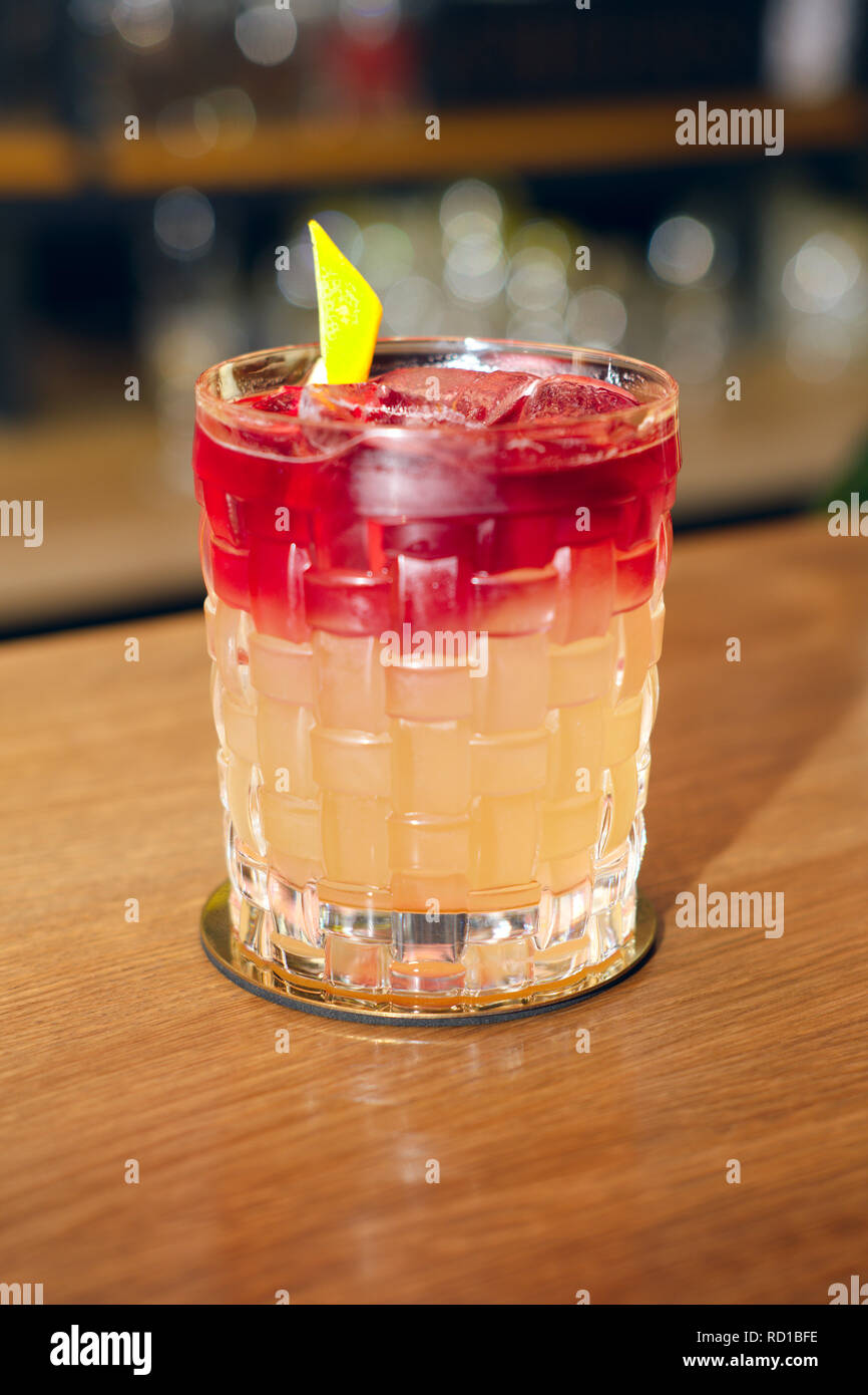 Whiskey sour glass hi-res stock photography and images - Alamy