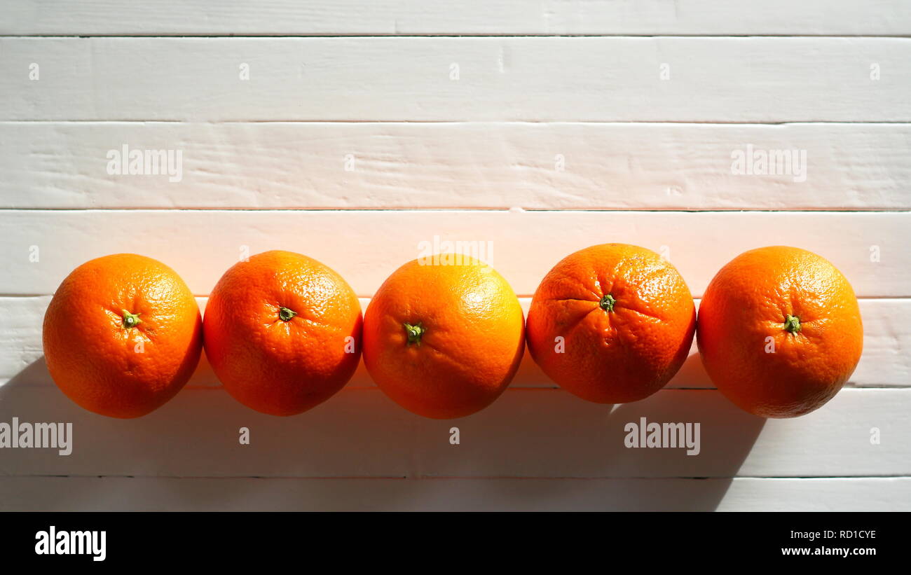 Five oranges hi-res stock photography and images - Alamy