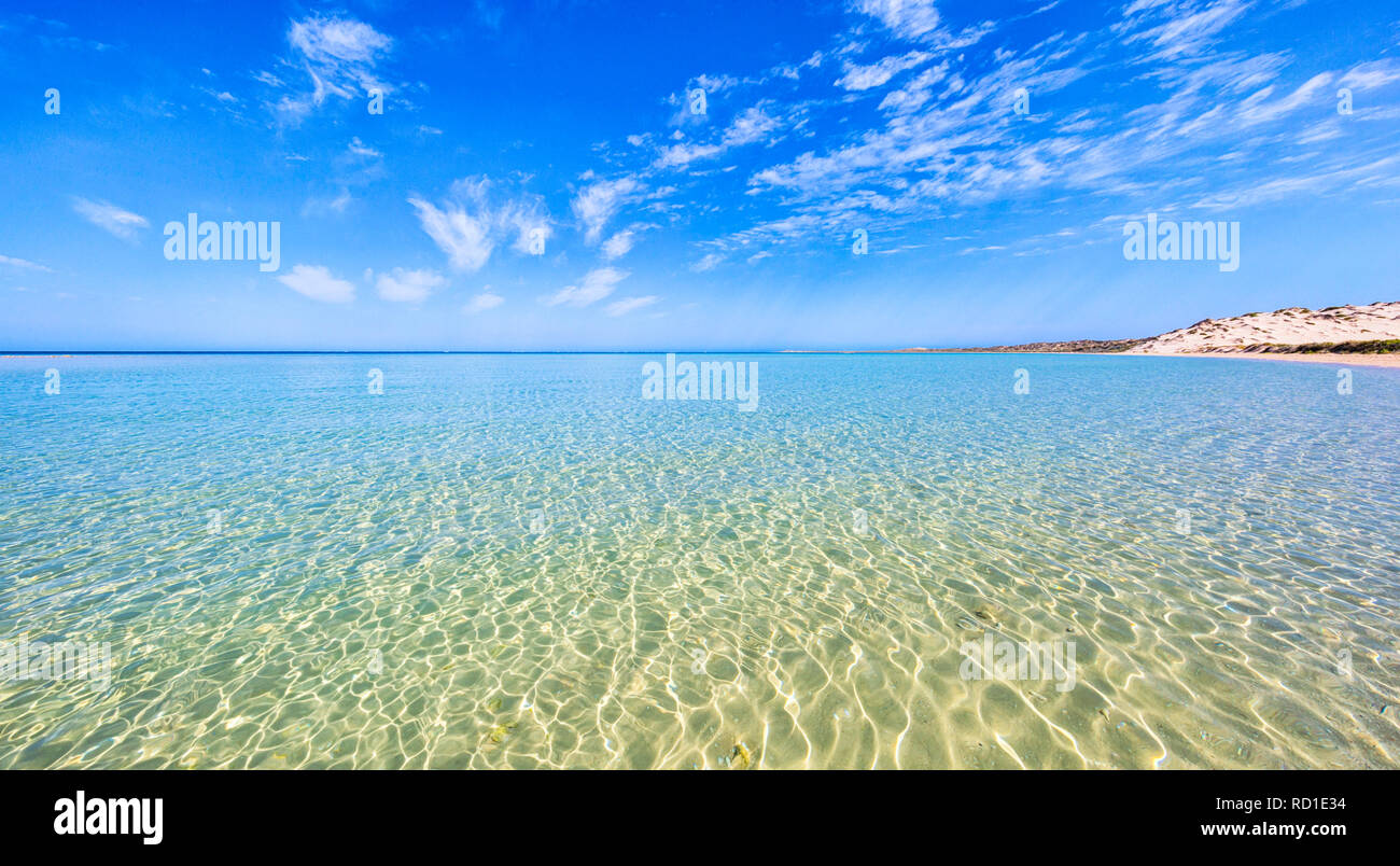 Coral Bay, Western Australia. Crystal clear, azure water and the ...